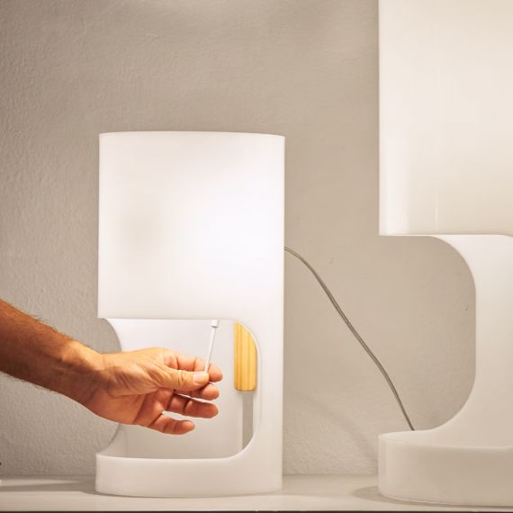 Design Stehlampe im original 70er Jahre Design aus Spanien